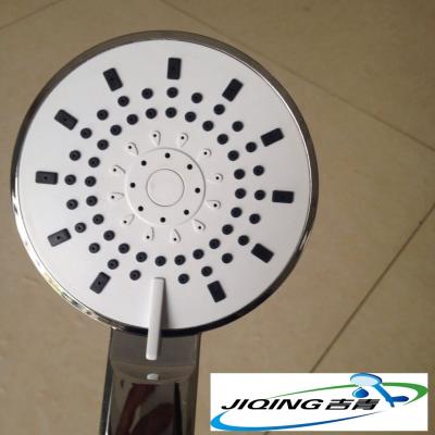 Cina A tre funzioni tenuto in mano di lusso comodo delle teste di doccia del bagno per acqua fuori in vendita