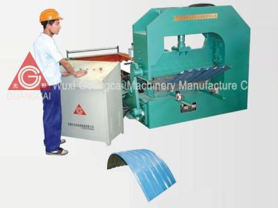 China Rollo esmaltado de la teja de la dobladora de la hoja del panel del tejado del metal que forma m/minute del equipo 5 - 15 en venta