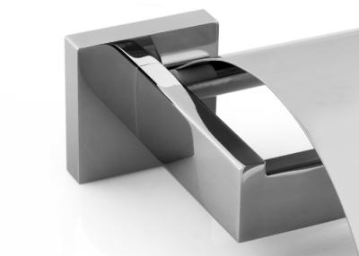 Chine SUS304 Porte-papier de toilette à poste unique Accessoires de salle de bain OEM Pour hôtel à vendre
