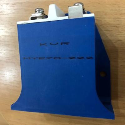 Chine V421BA60 B60K420 MYE70-681D 1 Circuit Chassis monté Disque recouvert Terminal industriel à haute énergie Varistor 680V 70 kA à vendre