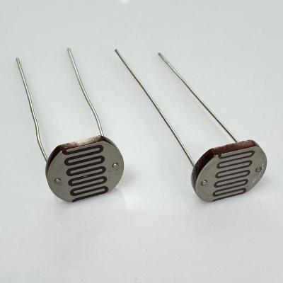 Chine Résistant dépendant de la lumière de 12 mm Photoresistor GM12528 10-20K 12516 12537 12539 Pour le contrôle photoélectrique à vendre