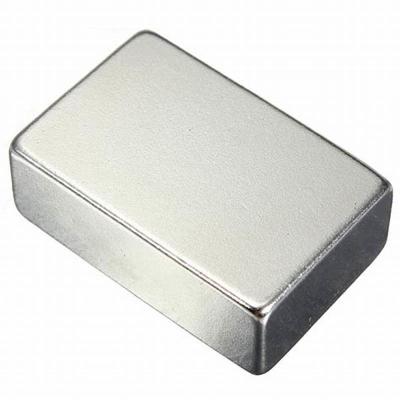中国 ネオジミウムN52ブロックマグネット 50mm x 30mm x 10mm 鋳造加工サービス 販売のため