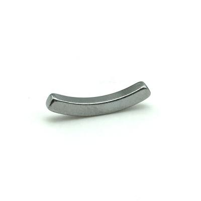 Cina Magnete di neodimio ad arco N52 R18.25xr15.75x2.5mm personalizzato per strumenti medici in vendita