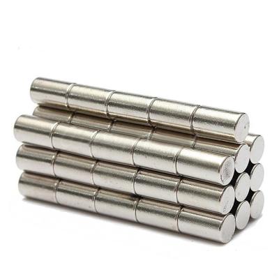 Cina Magnete rotondo al neodimio con servizio di taglio al cilindro N52 in vendita