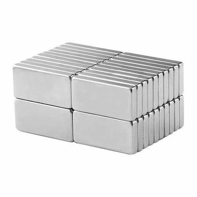 Cina Temperatura di lavoro massima 80°C N52 Magneti al neodimio con rivestimento Ni 50 x 25 x 15 mm in vendita