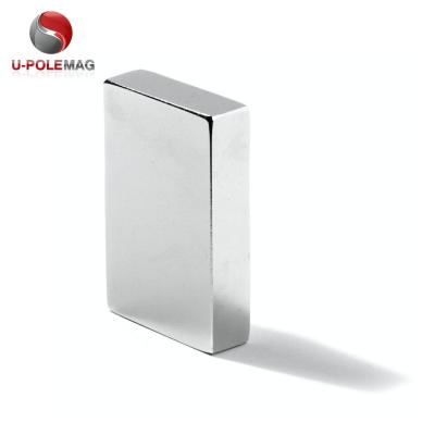 Cina 50X25X10mm Ndfeb Grade N35 Materiali magnetici al neodimio per tolleranza di precisione /-0,05mm in vendita