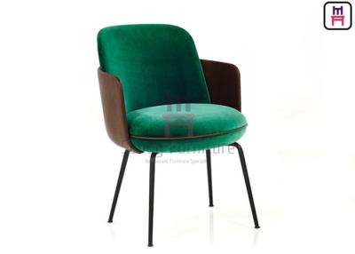Κίνα Armrests άνετο επικαλυμμένο έδρες ύφασμα εστιατορίων με τα μαύρα πόδια σιδήρου προς πώληση
