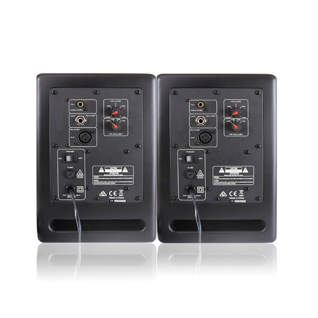 F505 Active Studio Monitor rear panel