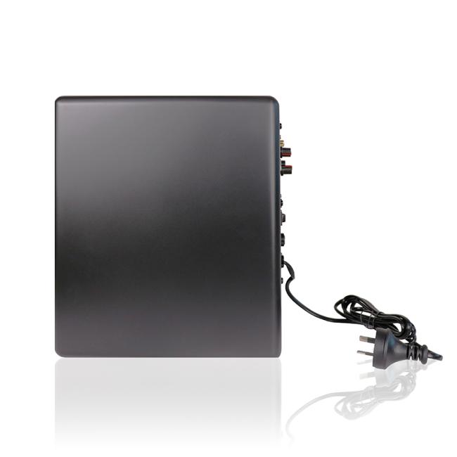 F505 Active Studio Monitor in use