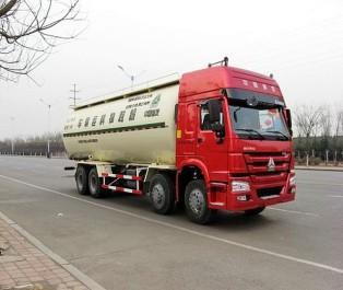 Cina Camion di semirimorchio cisterna bianchi di HOWO 2300L, autoarticolato del diesel del ³ da 42 m. in vendita