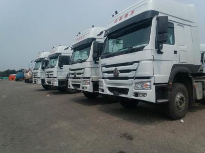 Cina Sinotruck Howo 336 371 420 camion della ruota della testa 6X4 6x2 10 del trattore di cavalli vapore, colore bianco in vendita