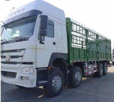 中国 SINOTRUK HOWO 8x4の重い貨物トラックは40t - 50t 336hp荷を積む箱のタイプを-に371hpユーロ2杭で囲います 販売のため
