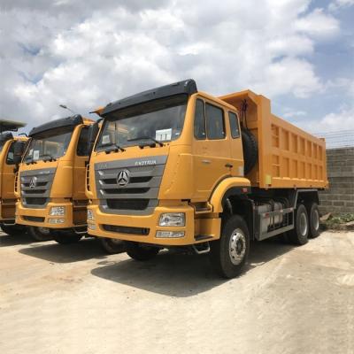 Cina Autocarro con cassone ribaltabile resistente di Sinotruk Hohan 6x4 371 cavallo vapore di multi colore facoltativo in vendita