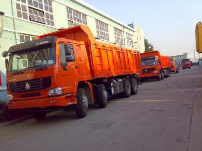 Cina Tipo di azionamento resistente dell'autocarro con cassone ribaltabile del serbatoio di combustibile dell'autocarro a cassone dell'autocarro con cassone ribaltabile di HOWO 300L 8x4 in vendita