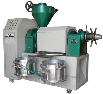 Cina torchio a vite automatico dell'olio di 1760*1050*1850mm per le Medium-piccole officine in vendita