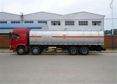 Cina Camion cisterna del combustibile della lega di alluminio di howo 8x4 di Sinotruk per trasporto dell'olio in vendita