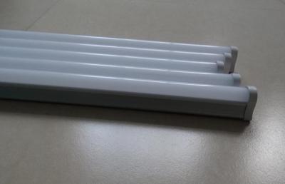 Cina luce 5w 9w 12w 18w della metropolitana di 300mm 600mm 900mm 1200mm T5 LED per illuminazione commerciale in vendita