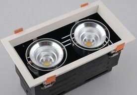 中国 屋内照明、引込められた導かれた天井灯のための二重頭部 30 W の穂軸 LED Downlight 販売のため