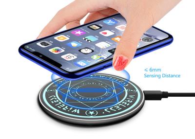 China Almofada de carregamento sem fio de Mini Magic Array 7.5W 10W Qi à venda