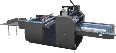 China Bequeme automatische Laminationsmaschine Papierbox Flöte Laminator Maschine zu verkaufen
