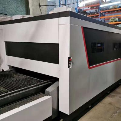 China Pioneer 3000w Stainless Steel CNC Fiber Laser Cutter Cheap Metal Laser Cutting System Te koop