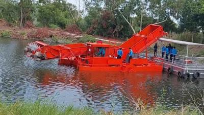 China Aquatic Weed Harvester 5 CBM Hopper 75kw Engine for sale