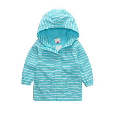 Cina nuovo cappotto del vello di autunno della primavera del rivestimento del softshell dei bambini di arrivi che stampa il cappotto incappucciato del vello in vendita