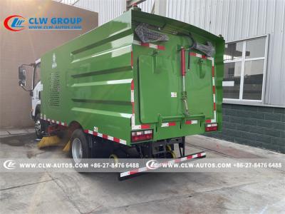 Chine Camion de balayeuse de route de bateau-citerne de la poussière du bateau-citerne 4000L de l'eau de Sinotruk Howo 1500L à vendre