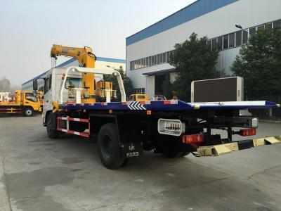 중국 Dongfeng 회복 6 톤 구조차 견인 트럭, 6.3 톤 망원경 기중기로 거치되는 평상형 트레일러 견인 트럭 판매용