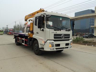 중국 Dongfeng 회복 6 톤 구조차 견인 트럭, 6.3 톤 망원경 기중기로 거치되는 평상형 트레일러 견인 트럭 판매용