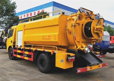 Chine Camion combiné d'aspiration d'eaux d'égout de nettoyage au jet et de vide pour la haute pression de nettoyage d'égout à vendre