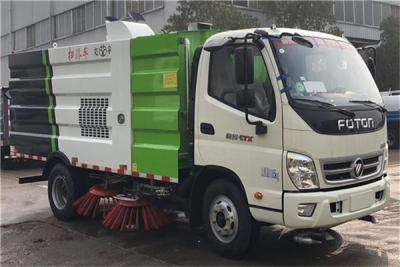 Chine Camion de balayeuse de route de nettoyage de la poussière d'acier inoxydable de FOTON pour la route et l'aéroport à vendre