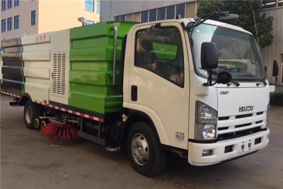 Chine Camion de balayeuse de machine de nettoyage de rue de balayeuse de balayeuse de route d'acier inoxydable d'ISUZU 4x2 à vendre