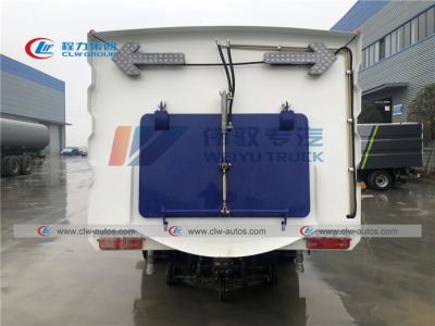 Chine Camion de balayeuse de vide d'entraînement de main gauche de Dongfeng 4X2 à vendre