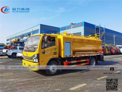 Chine Camion d'aspiration d'eaux d'égout de vide de Dongfeng Duolicar 7cbm avec le système de nettoyage à haute pression à vendre