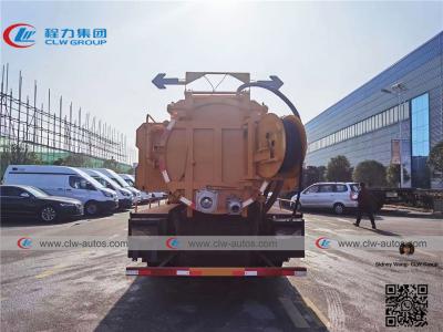 Chine Camion d'aspiration d'eaux d'égout de vide de Dongfeng Duolicar 7cbm avec le système de nettoyage à haute pression à vendre