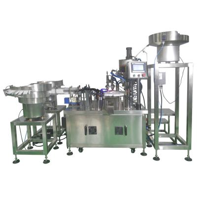Cina 2 tappi a vite Seringa Riempimento e tappo Macchina integrata ad alta precisione in vendita