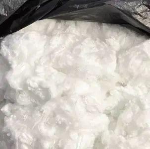 China Fibra de grapa de poliéster para mascotas de alta resistencia baja humedad en venta