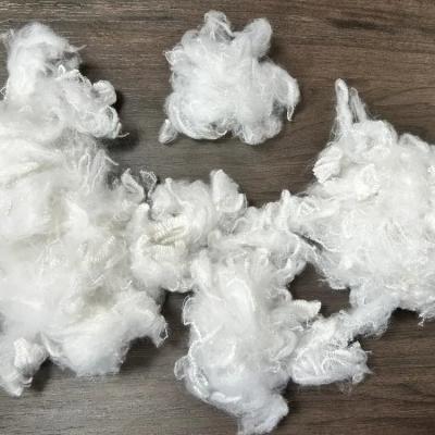 Cina Crimp Polyester Staple Fiber Medium Crimp 1.2-15dtex White Grade A in vendita