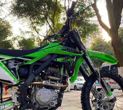 Chine Charge maximale 150kg CB250 Enduro Motocross 250CC 4 temps refroidi à l'air motocycle Dirt Bike à vendre
