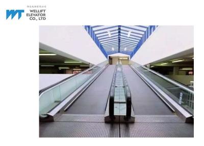 Cina Aumento verticale massimo ≤8000MM del trasportatore della scala mobile/passeggero della passeggiata commovente dell'azionamento di VF in vendita
