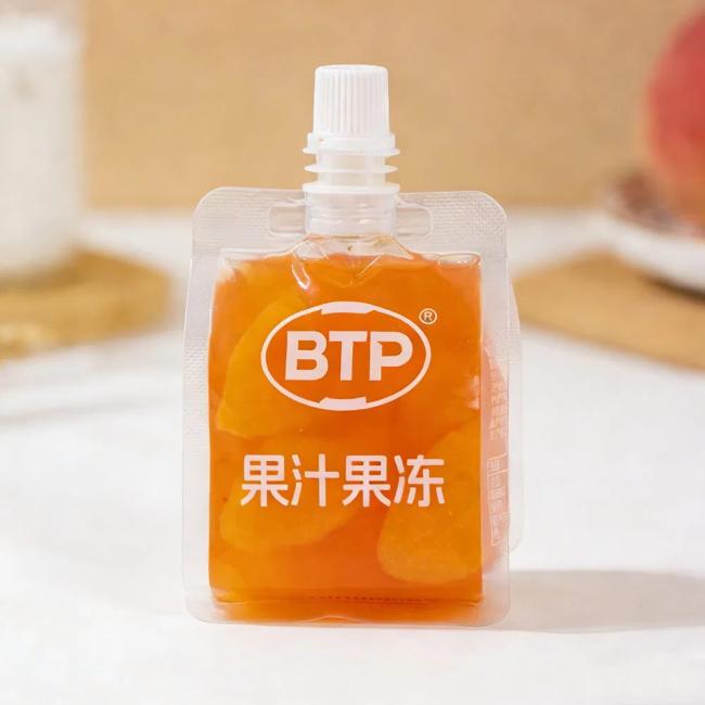 Resealable beverage packaging bag
