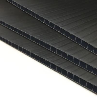 China 2400x1200 Plastic Corrugated Boards Panels for Temporary Surface Protection Flooring Protective Sheets in Black White Blue for sale
