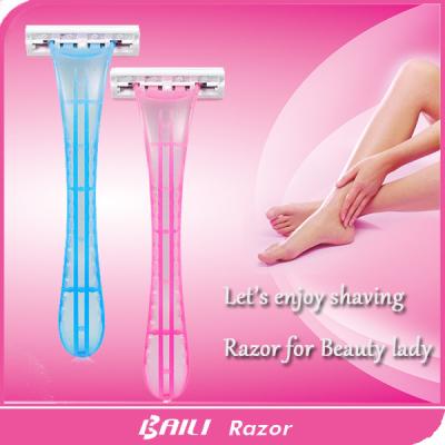 Cina Maniglia di plastica di rasatura manuale del rasoio di signora ascella dei capelli di triplo lucido del dispositivo di rimozione in vendita