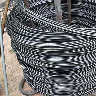 中国 釘およびねじを作るためのSAE1008B 5.5mmの低炭素の鋼線棒 販売のため