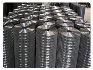 中国 316/316L /304L/304のステンレス鋼の溶接された金網0.4M-2Mの幅の反酸化 販売のため