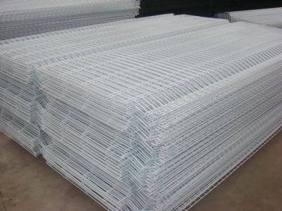 Cina 6 8 filo di acciaio saldato 10 calibri Mesh Galvanized Grid Mat in vendita