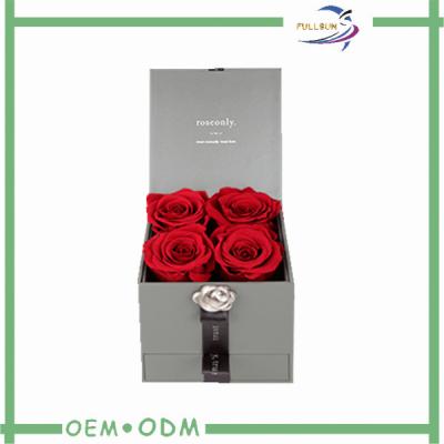 Cina Il contenitore di fiore fresco non sbiadisce mai la scatola conservata della consegna del fiore fresco con 4 - 5cm in vendita