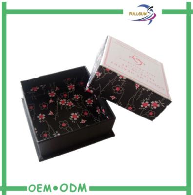 Cina Contenitore di regalo cosmetico decorativo colorato con stampa, contenitore di imballaggio cosmetico in vendita