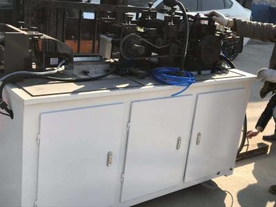 Κίνα 0,6 MPA 8200mm απλή λειτουργία μηχανών πτερυγίων θερμαντικών σωμάτων πλάτους πτερυγίων προς πώληση